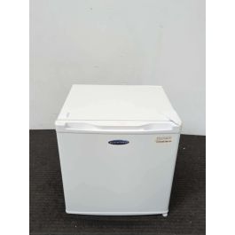 Ice King TK50W.E/OG Table Top Mini Fridge With Ice Box
